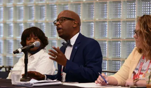 Paraprofessionals & school-related personnel | American Federation of ...